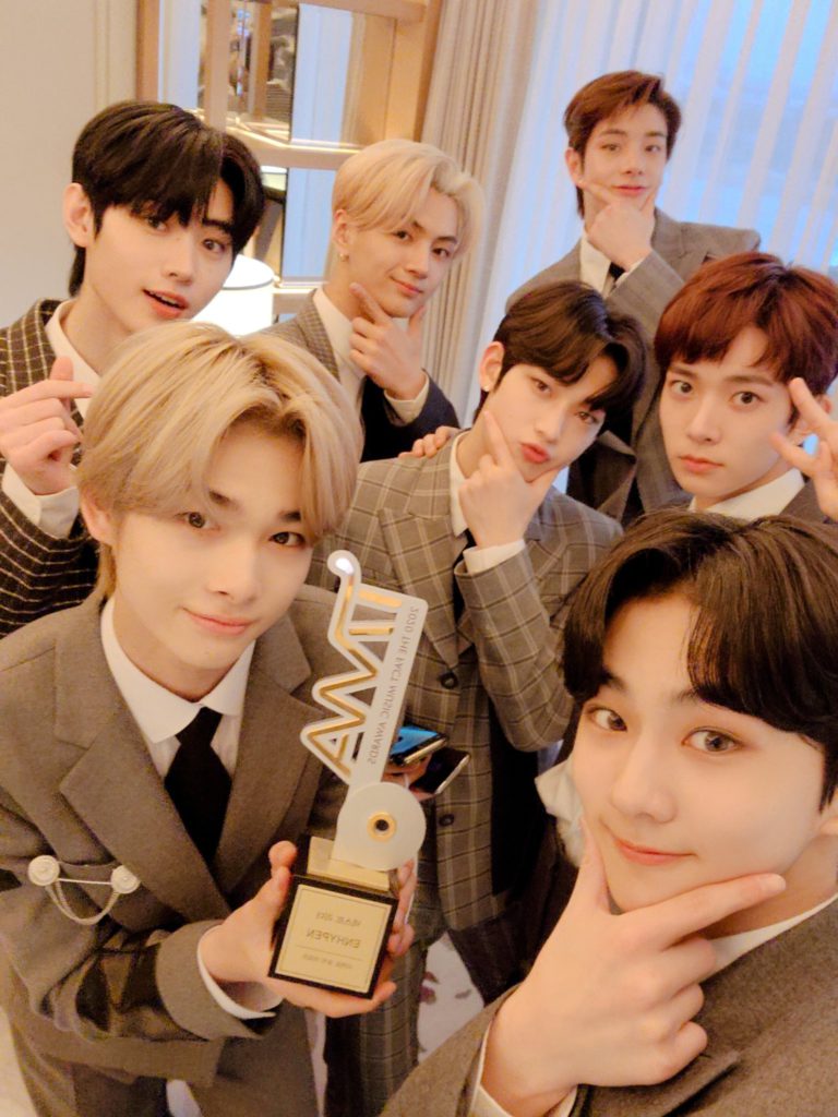 ENHYPEN obtiene su primer premio en los The Fact Music Awards 2020 | KpopLat